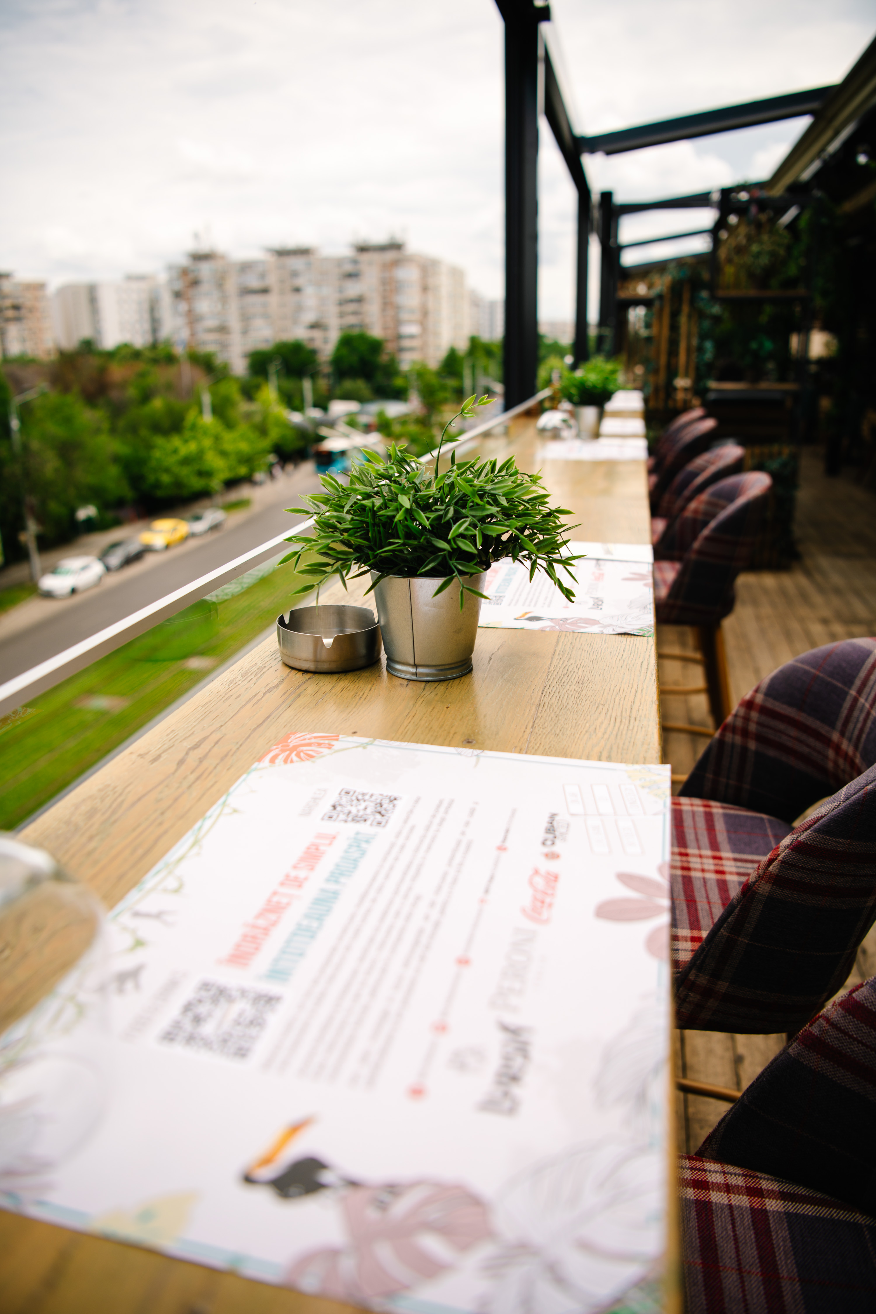 Galerie Foto | KLANdestin Resto-Bar Titan